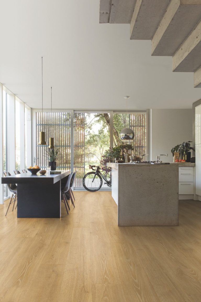 Woodland Oak Natural MJ3546 | QuickStep Laminate | Best at Flooring