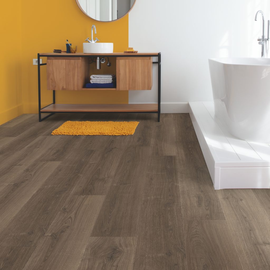 QuickStep Capture Brushed Oak Brown SIG4766 | BestatFlooring