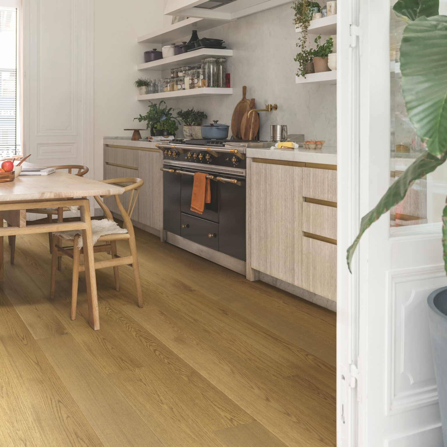 Toffee Brown Oak Extra Matt | QuickStep Cascada | BestatFlooring